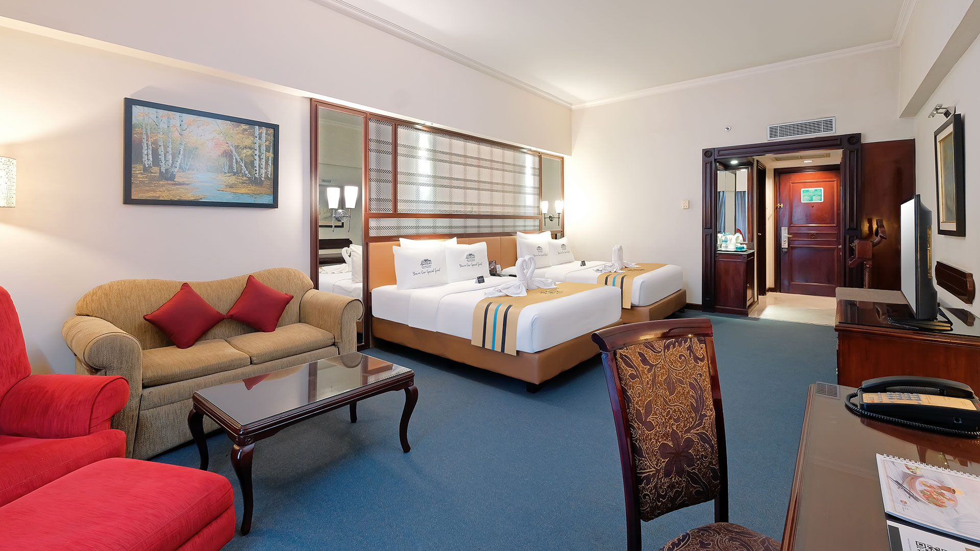 Deluxe Family - Sunlake Waterfront Resort & Convention