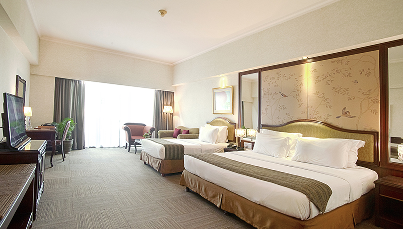 Executive Family - Sunlake Waterfront Resort & Convention